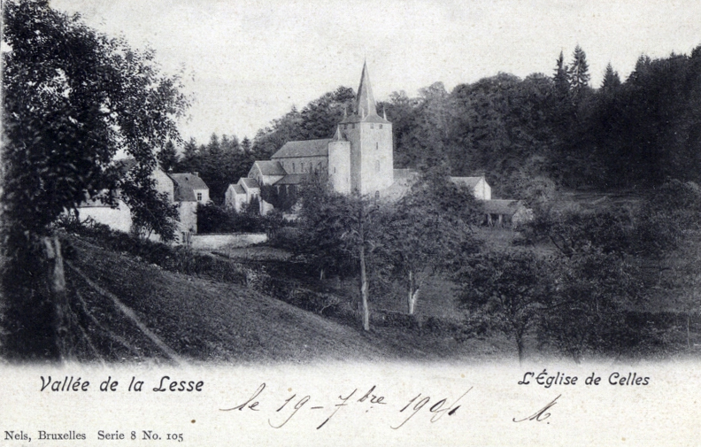 Celles, village chef d'œuvre d'art Roman - Plus Beaux Villages