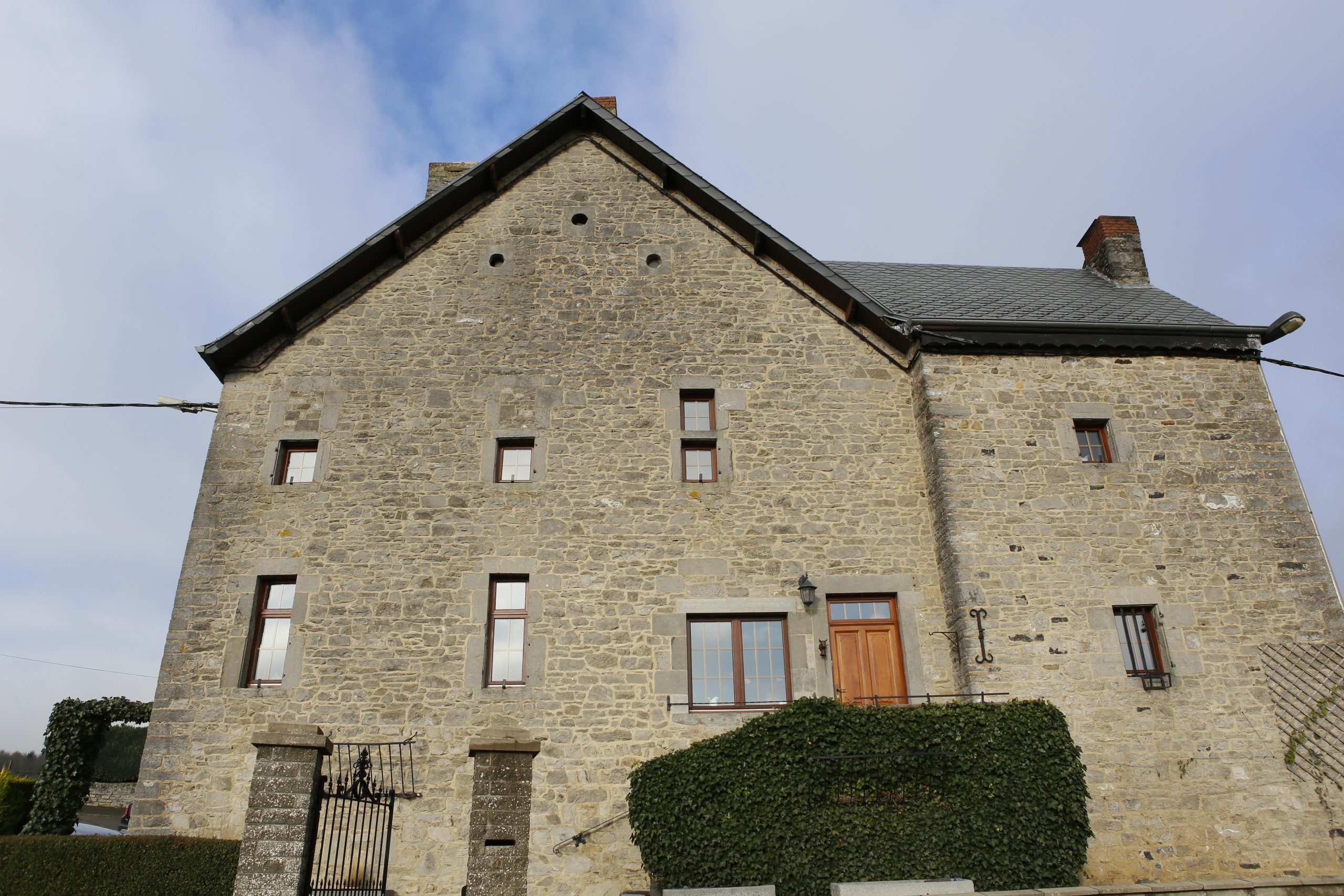 Ancienne cour de justice Chardeneux - Plus Beaux Villages de Wallonie