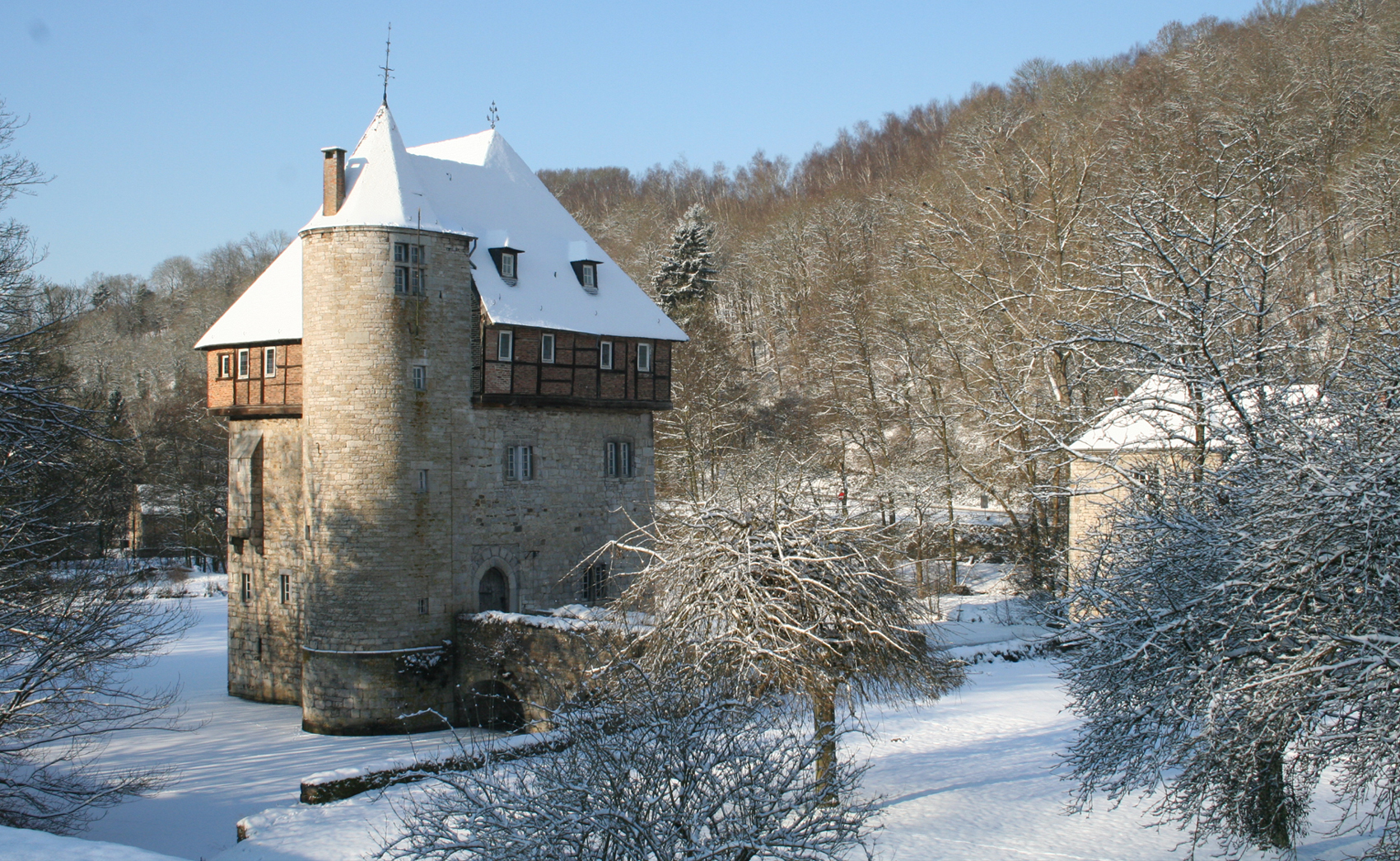 Maison forte de Crupet - Plus Beaux Villages de Wallonie
