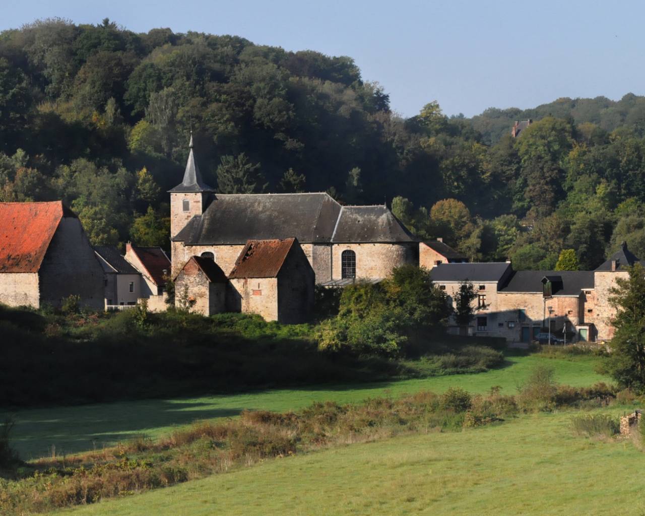 Eglise Notre-Dame de Sosoye - Plus Beaux Villages de Wallonie