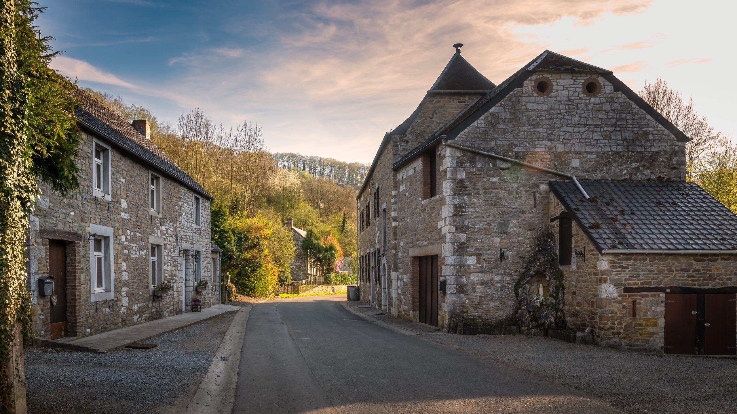Crupet, village bordé de ruisseaux - Plus Beaux Villages de Wallonie