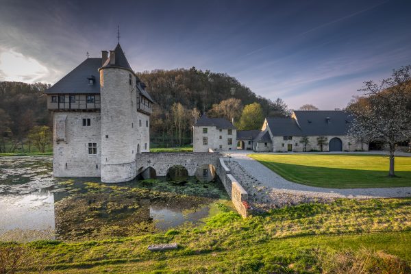 Crupet, streams, mills, a fortified house and... the devil
