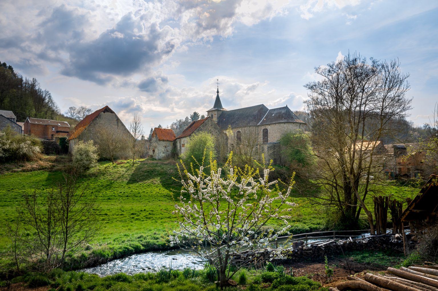 Sosoye, une perle de la Molignée - Plus Beaux Villages de Wallonie