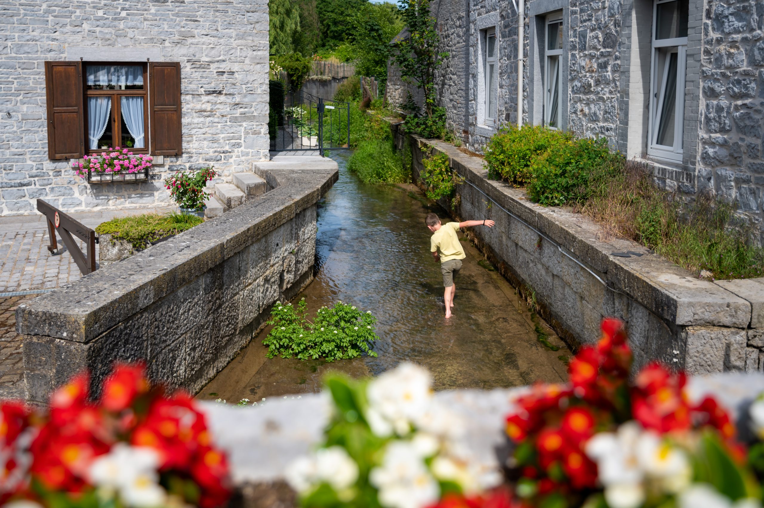 Celles, village chef d'œuvre d'art Roman - Plus Beaux Villages
