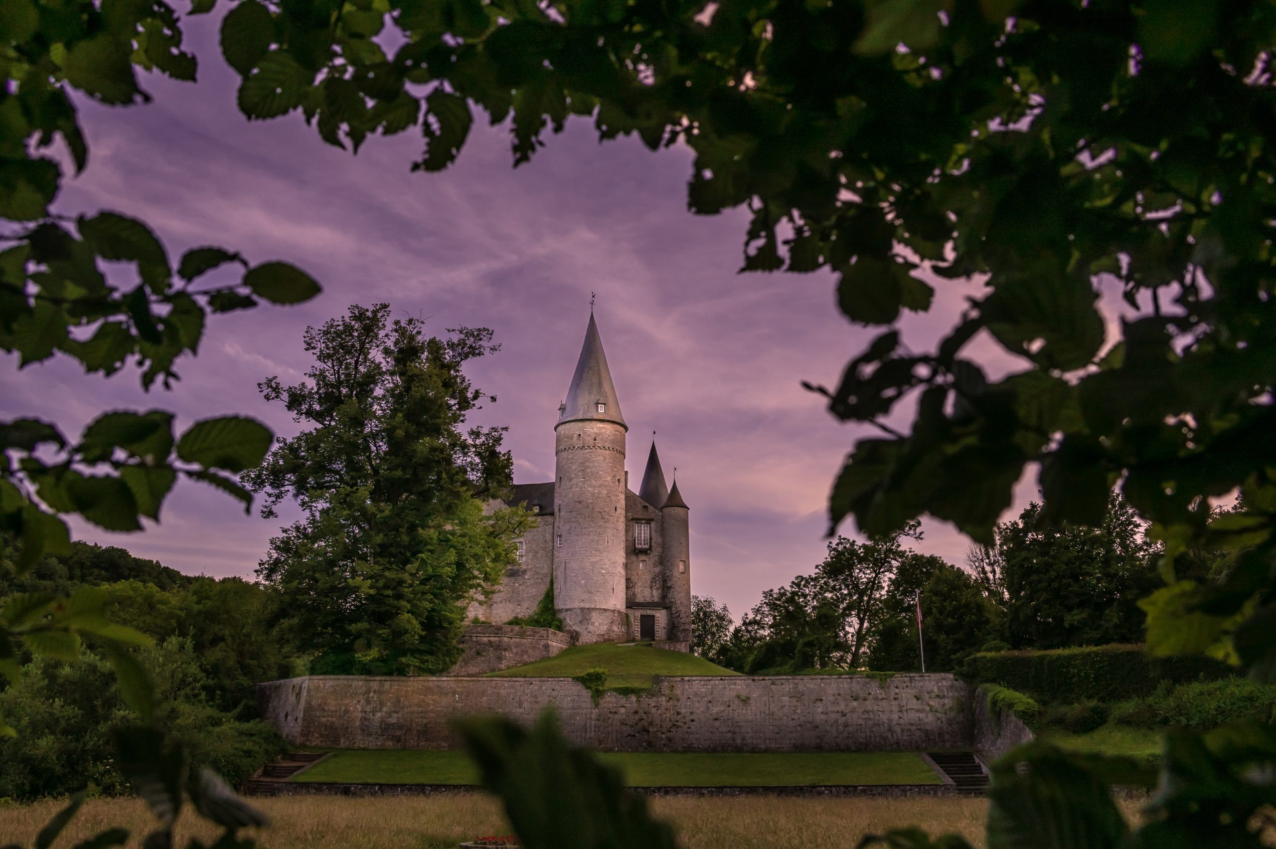 Celles, village chef d'œuvre d'art Roman - Plus Beaux Villages
